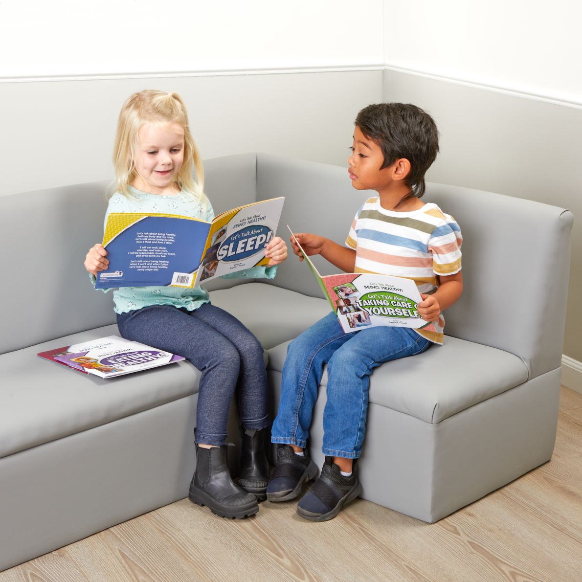 Excellerations® Let’s Talk About Being Healthy Spanish Book Set of 4