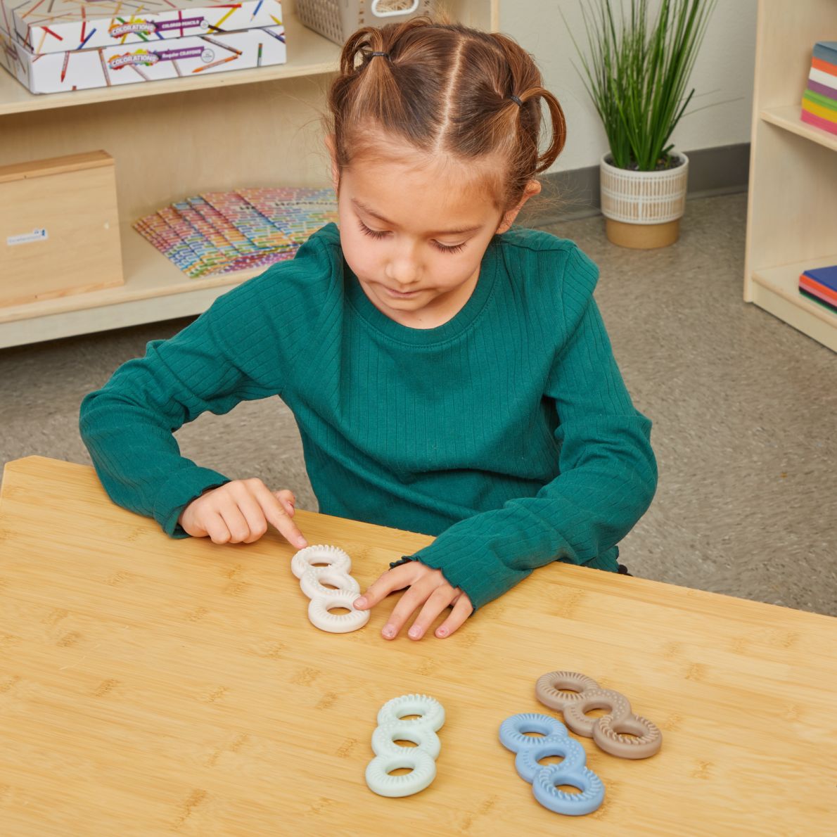 Really Good Stuff® Sensory Fidget Tactile Triple Infinity Loop – Set of 4