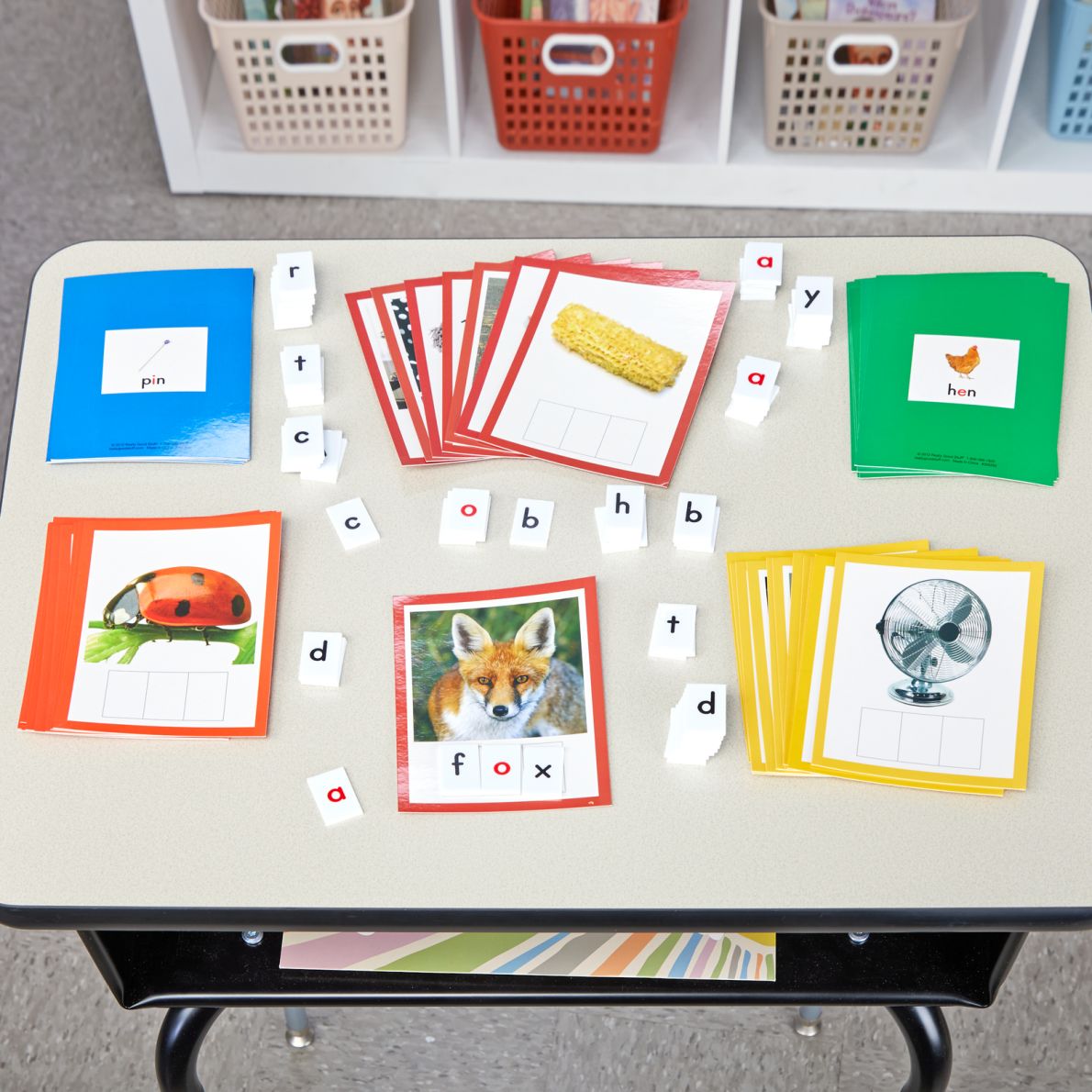 EZread™ CVC Make-A-Word Photo Card and Letter Tile Kit - 47 Cards, 73 ...