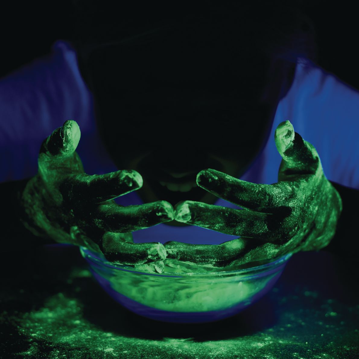 Steve Spangler Science® Glow Powder Kit and Black Light - 1 multi-item kit