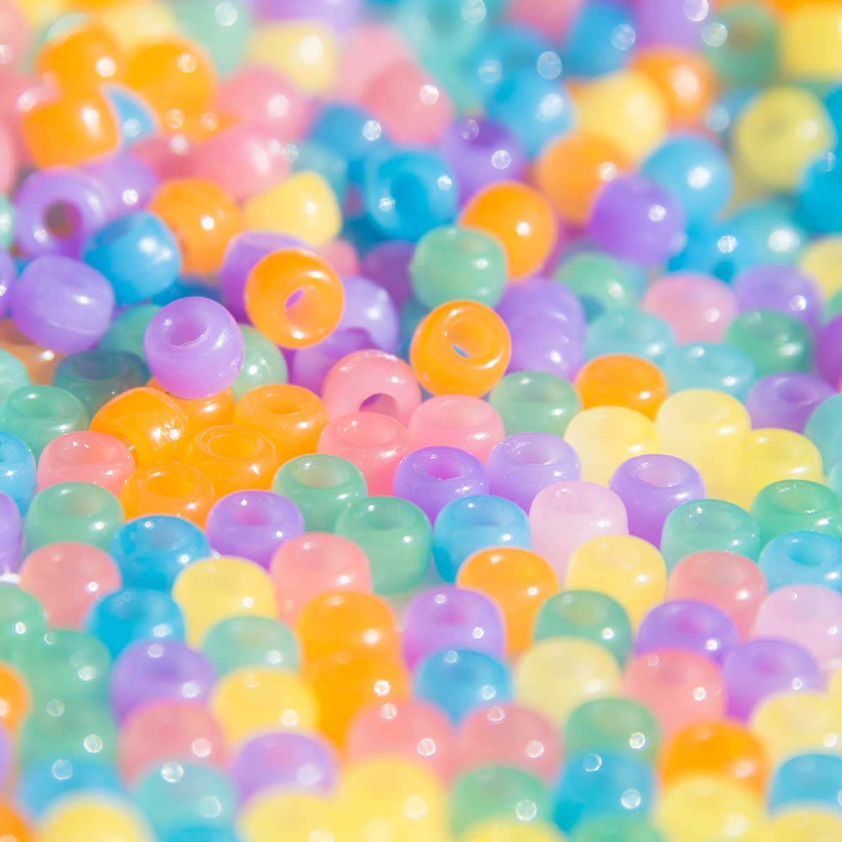 500 UV Color Changing Beads - 500 beads